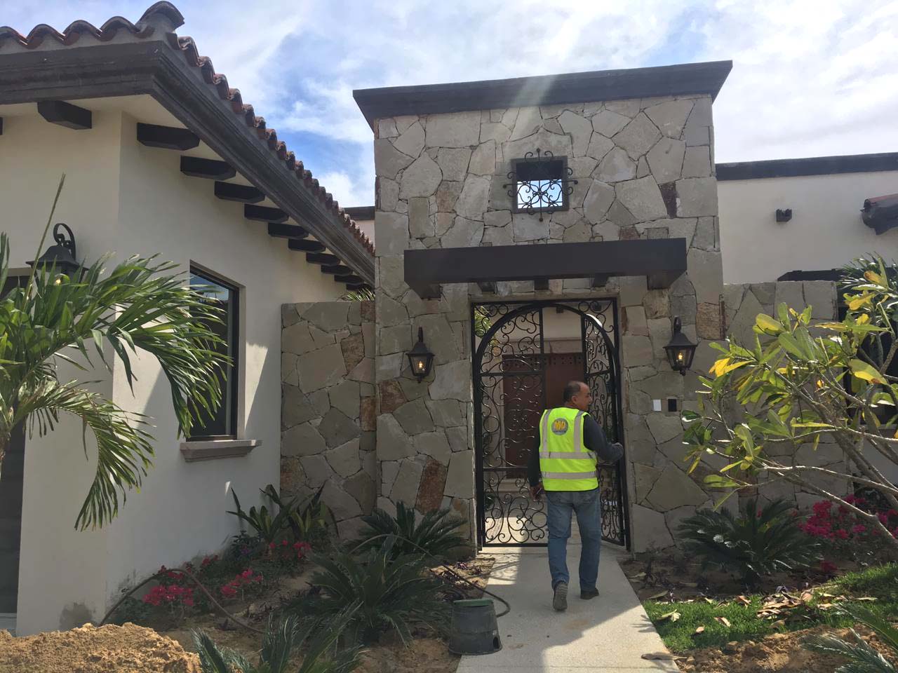 Coronado House - Muro Duro